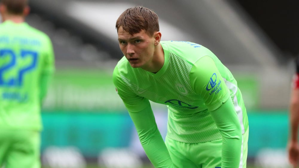 Back on the pitch: hope for Bialek - Sports of the Day