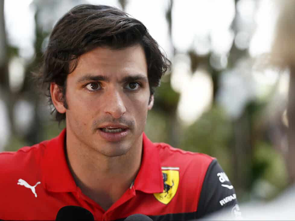 New Formula 1 cars: Carlos Sainz fears damage to back and neck - Sports ...